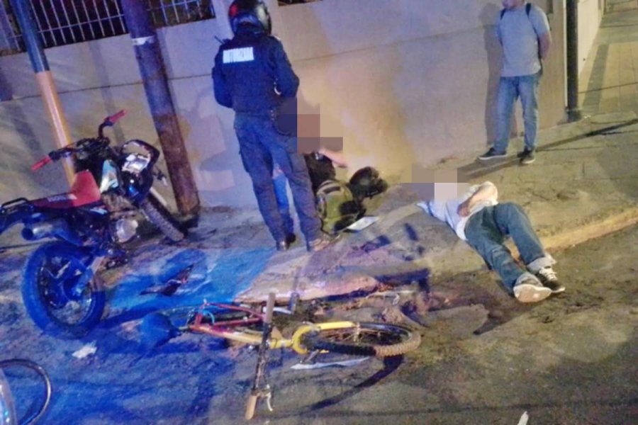 Bicicleta y moto chocaron en una esquina semaforizada de Concordia ...