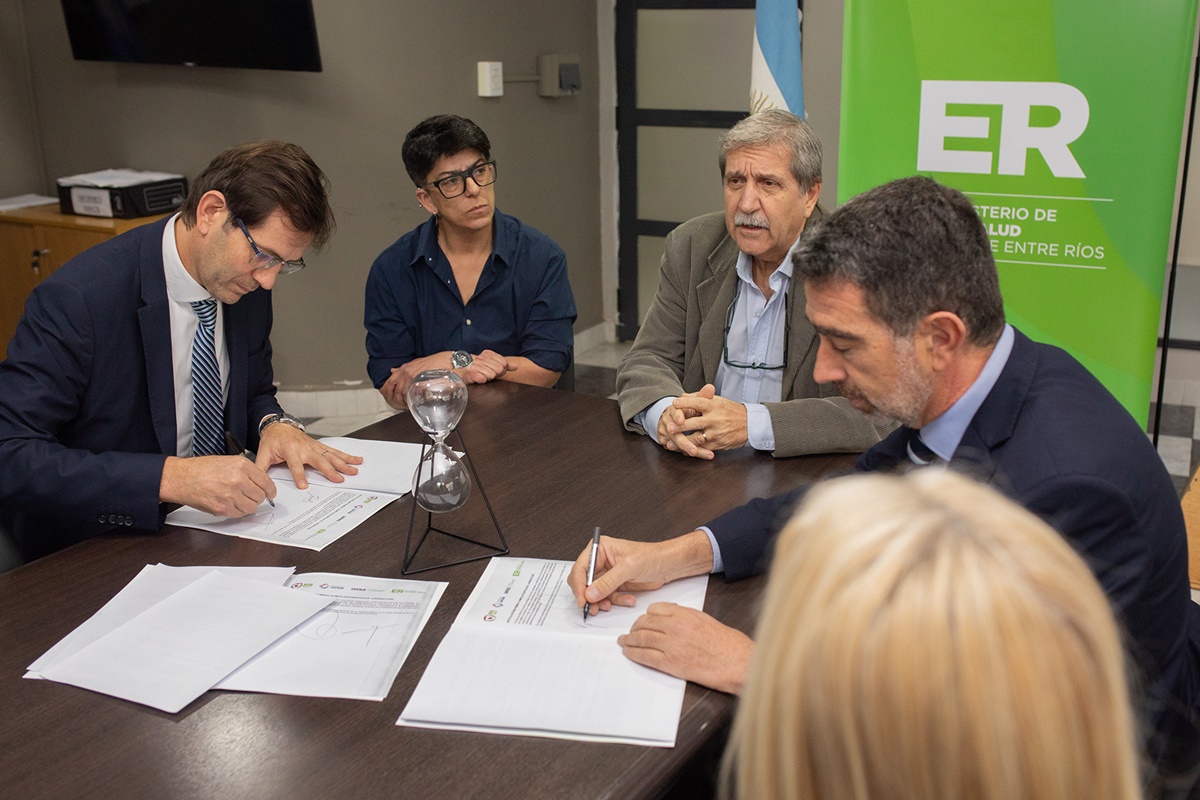 Salud, Iafas y Iapser renovaron un convenio para realizar colectas de ...