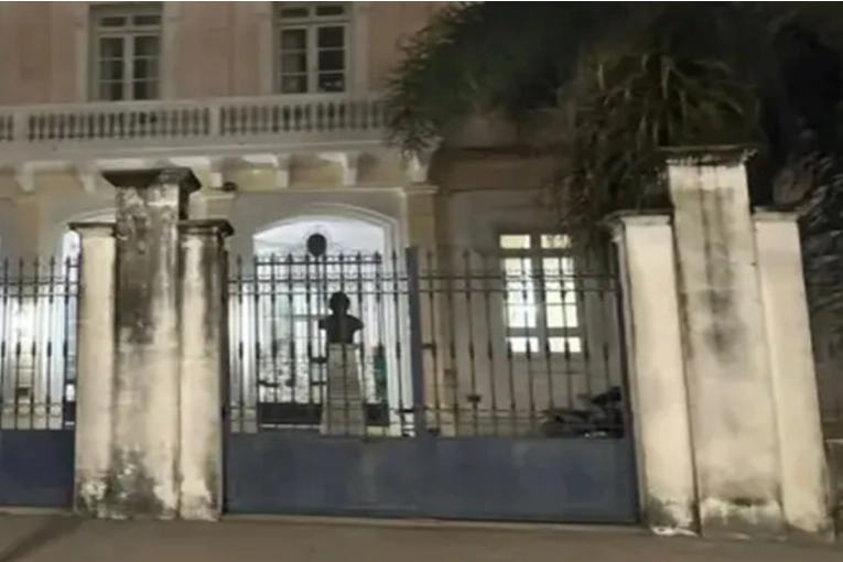 Alumno llevó un arma a un acto escolar en Entre Ríos | Diario Río Uruguay
